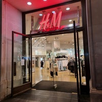 H&M - Clothing Store in London