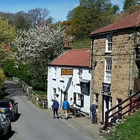 Birch Hall Inn - Pub