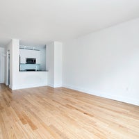 Chelsea Centro - Chelsea - 200 W 26th St