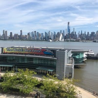 Pier 115 Bar & Grill - 68 tips from 2845 visitors