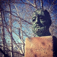 Hemingway Memorial - 2 tips from 98 visitors