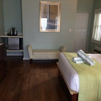 Key Lime Inn (Now Closed) - 725 Truman Ave