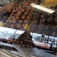 Philadelphia Candies - Candy Store