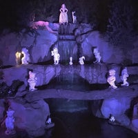 Snow White Grotto - The Anaheim Resort - 10 tips