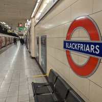 Blackfriars London Underground Station - Metro Station in Blackfriars