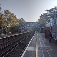 Maze Hill Railway Station (MZH) - Rail Station in Greenwich