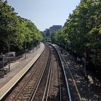 Maze Hill Railway Station (MZH) - Rail Station in Greenwich