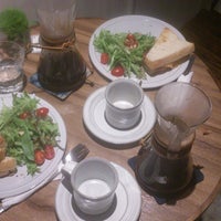 Fujin Tree 353 Cafe by Simple Kaffa - Café in Taipei