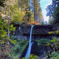 Silver Falls - Hiking Trail in Clackamas