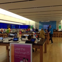 Microsoft Store (Now Closed) - Bellevue Square - 56 tips from 5725 visitors