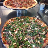 Hello Pizza - Edina, MN