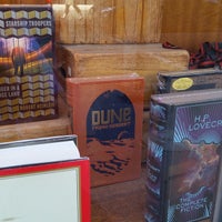 Embiggen Books (Now Closed) - Melbourne CBD - Melbourne, VIC