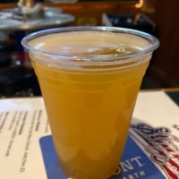 Sluggers Sports Bar - Pioneer Square - 538 1st Ave S