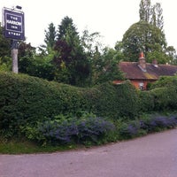 The Harrow Inn - Beer Garden in Steep