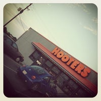 Hooters - American Restaurant