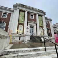 New Haven Free Public Library - Library in Downtown New Haven