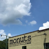 Monuts Donuts - Café in Durham