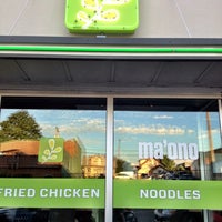 Ma’ono Fried Chicken & Whisky - West Seattle - 90 tips