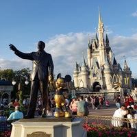 Partners Statue - Monument