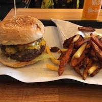 Damn Burger Co. - Karpfengasse 4