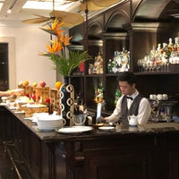Le Club - Sofitel Legend Metropole Hotel