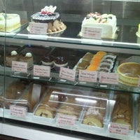 Kin-Kin Bakery & Bubble Tea - Toronto, ON