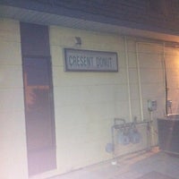Cresent Donut - Donut Shop