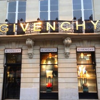 Givenchy - Fashion Accessories Store in Paris