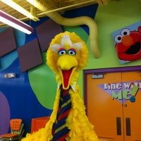 Dine with Me @ Sesame Place - Restaurant in Langhorne
