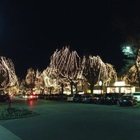 Utica Square Shopping Center - Shopping Mall