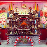 Sarris Candies - Candy Store