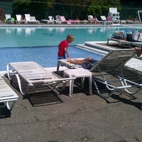 Edgebrook Tennis Club - Swimming Pool in Bellevue
