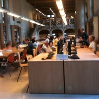 Bibliothèque Forney - College Library in Hôtel-de-Ville