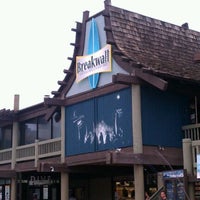 Breakwall Bar & Grill (Now Closed) - Pub in South Redondo Beach