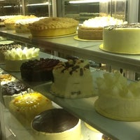 Calea Pastries and Coffee - Lungsod ng Bacolod, Negros Occidental