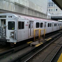 Davisville Subway Station - Metro Station