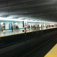 Bloor-Yonge Subway Station - Metro Station in Rosedale