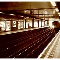 Liverpool Street London Underground Station - Metro Station in Bishopsgate