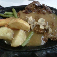 Waroeng Steak & Shake - Steakhouse