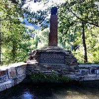 Hemingway Memorial - 2 tips from 98 visitors