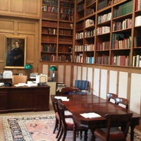 Newberry Library - Near North Side - 13 tips from 1746 visitors