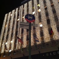 Hampton Jitney - 59th St - Bus Stop in Upper East Side