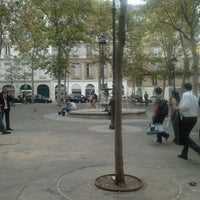 Place Monge - Plaza in Jardin des Plantes