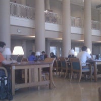 Grainger Engineering Library - College Library
