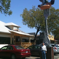 Hyde Park Bar & Grill - Hancock - 93 tips