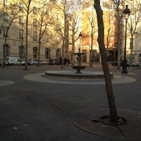 Place Monge - Plaza in Jardin des Plantes