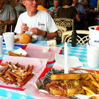 Burger Barge - 30 tips