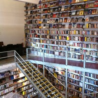 Ler Devagar - Bookstore in Alcântara