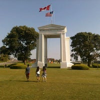 Peace Arch Provincial Park - South Surrey - 6 tips from 2589 visitors