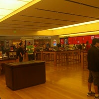 Microsoft Store (Now Closed) - Bellevue Square - 56 tips from 5753 visitors